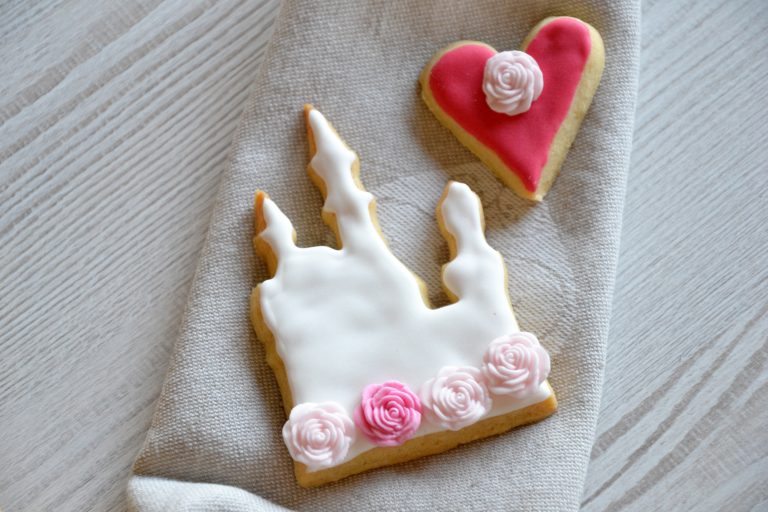 Shortbread Cookies with Sugar Icing - Tasted Stories